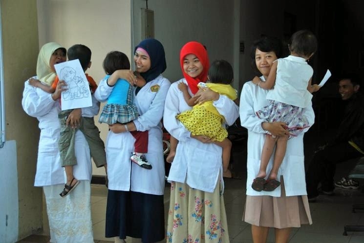 Infeksi HIV pada anak, Kab Sikka (contoh kasus penyakit) – Angsamerah Blog