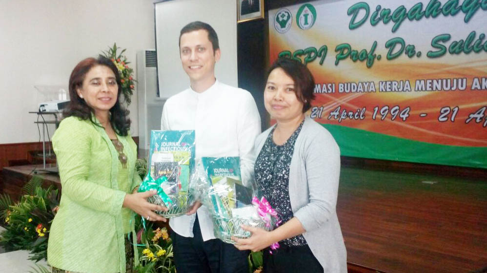 Expanding ART Services through A Collaboration of Public and Private ...